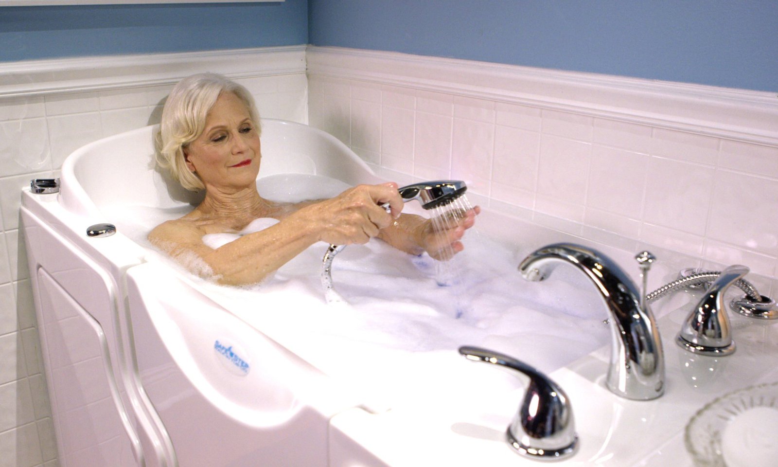 Walk-In Tub Cost Calculator: Estimate Your Expense - BathCalculator.com