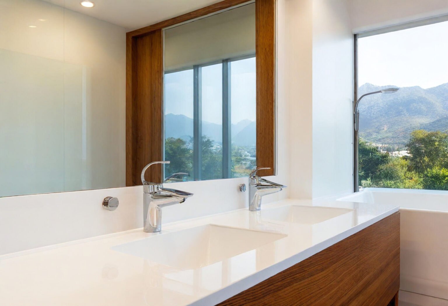 Stop Bathroom Mirror Fogging